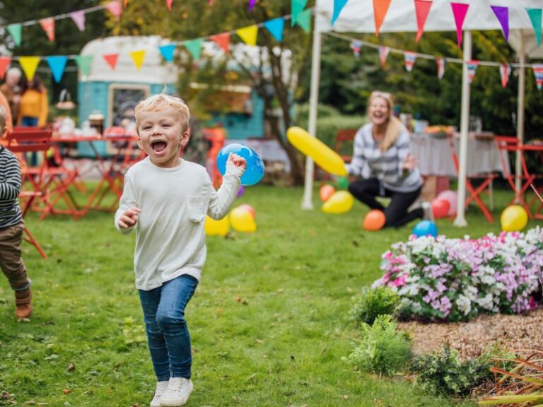 20 easy and fun balloon game ideas for toddlers and preschoolers