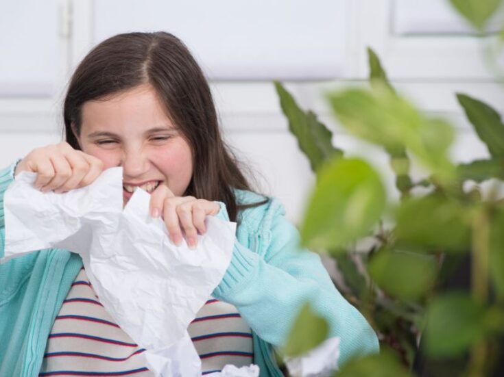 16 signs you're raising a spoiled teenager (& How to fix it)